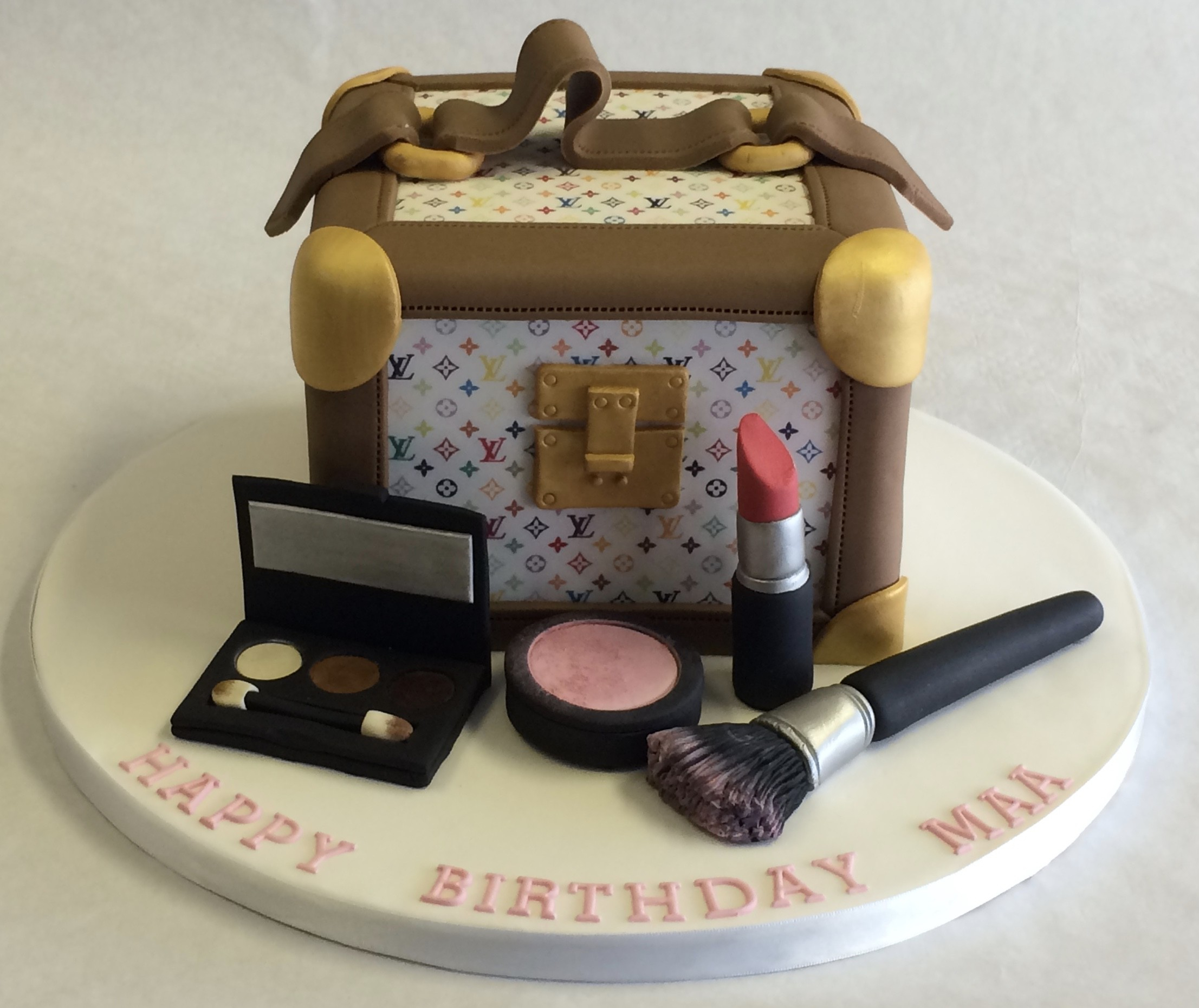 25+ Great Picture of Louis Vuitton Birthday Cake - birijus.com